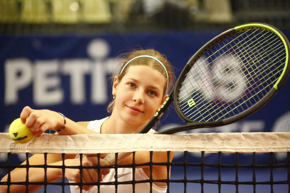 STUSEK Julia vs KLUGMAN Hannah - Les Petits As